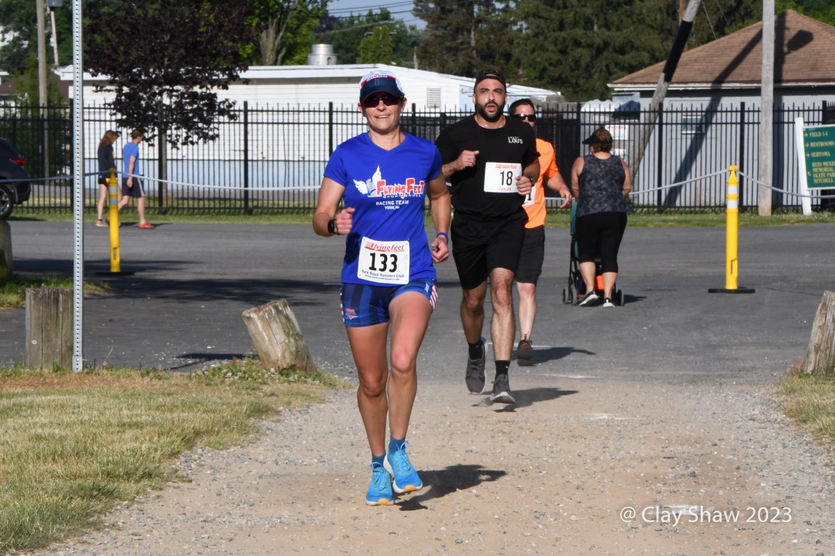 Amy Sipe and Jacob Roskovensky Win Gold Star Race – Runner's Gazette